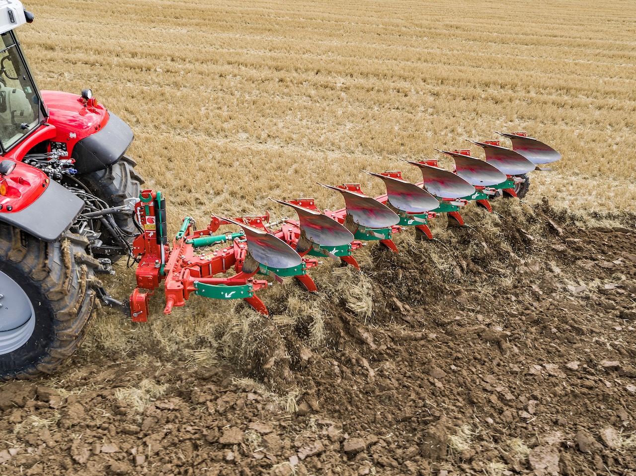 Shallow plough extends with in-furrow models – Agrimachinery News