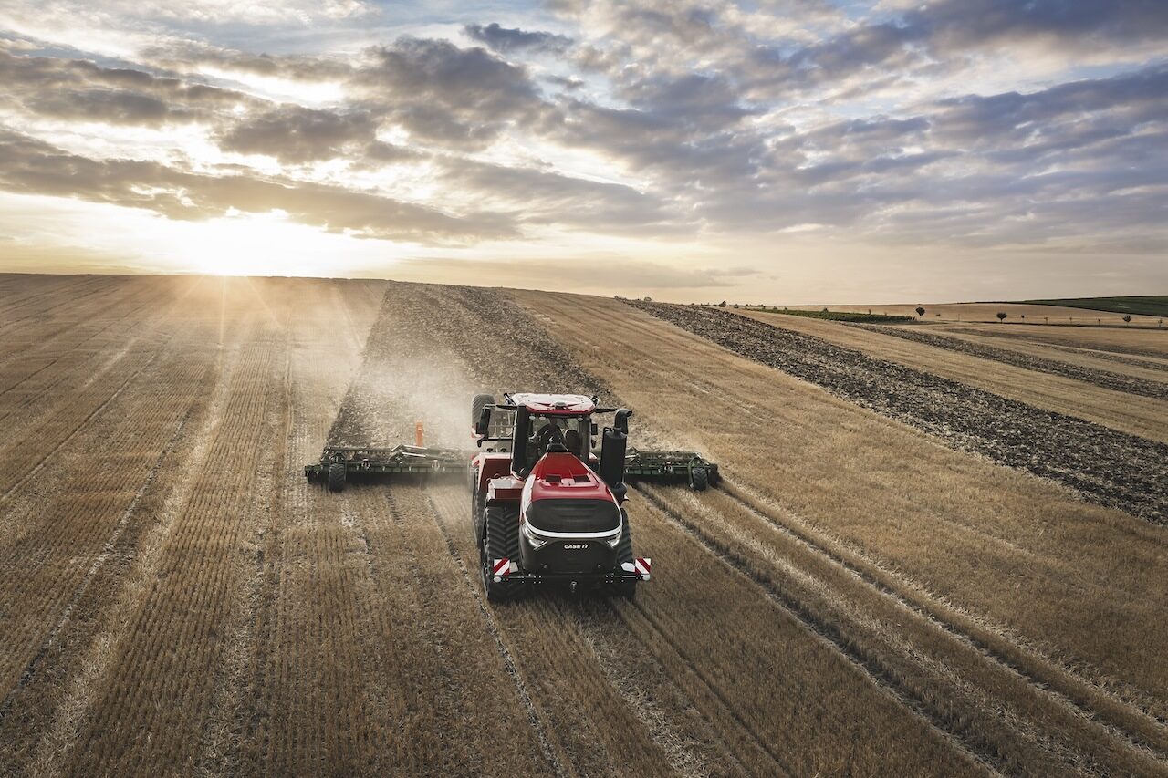 New High-Horsepower Tractor Set for European Debut – Agrimachinery News