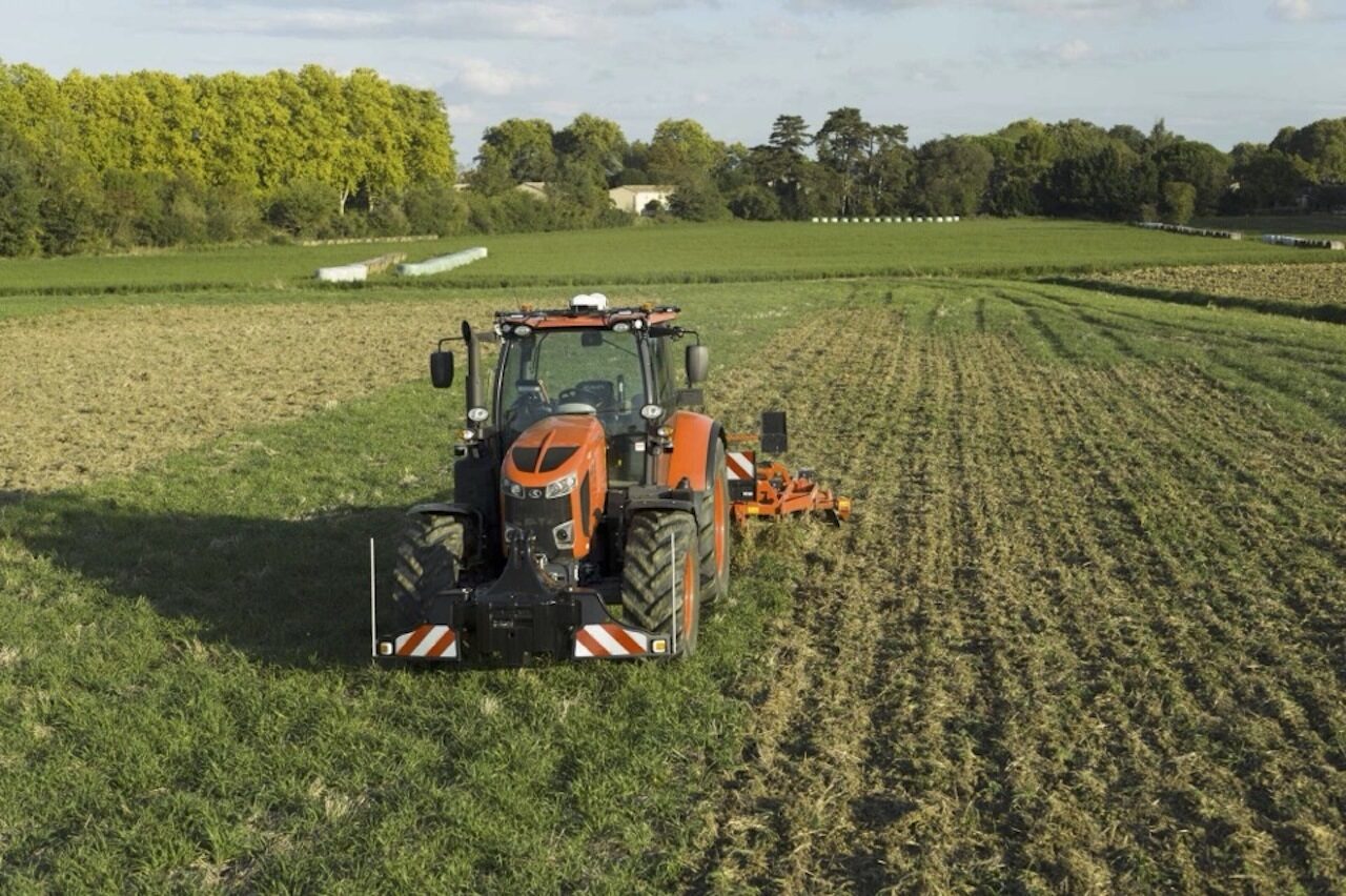 Tractor Gains Smart Automation – Agrimachinery News